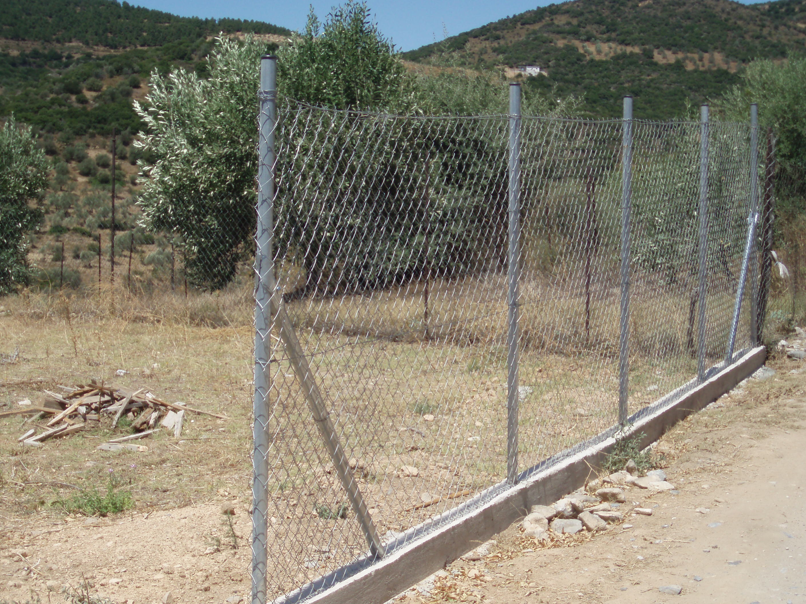 Κατασκευή περίφραξης